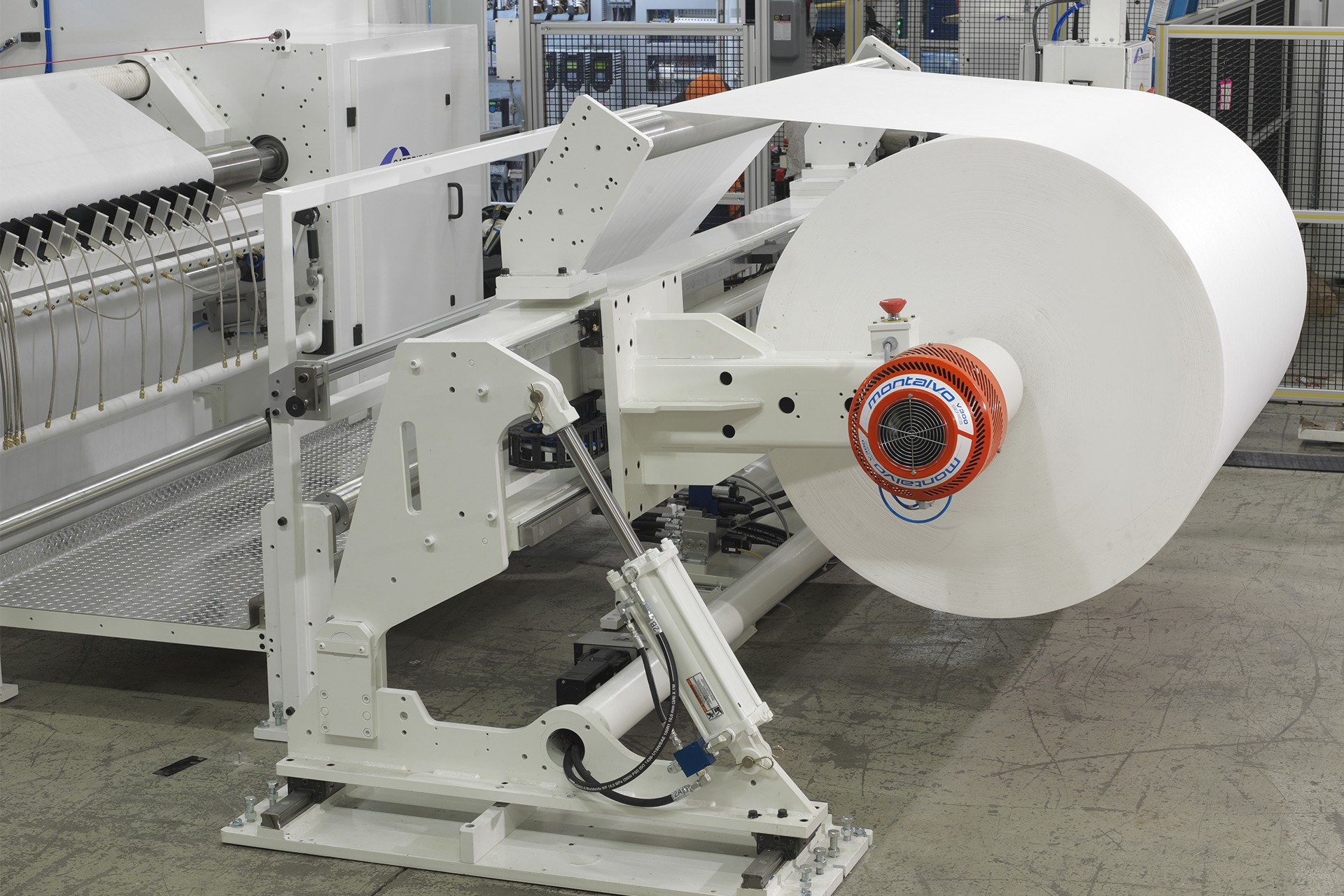 Model 686 Shaftless Floor Pickup Unwind - Catbridge